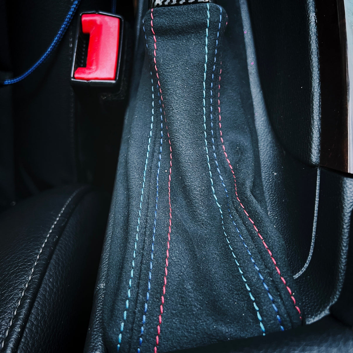 Alcantara Gear Shift Boot Automatic + Handbrake Boot for E90/E91/E92/E ...